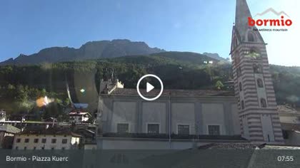 Bormio - Piazza Kuerc, Italy - Webcams