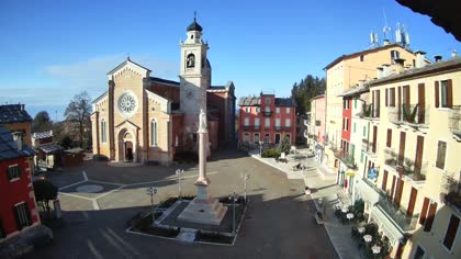 Bosco Chiesanuova - Piazza Chiesa, Italy - Webcams